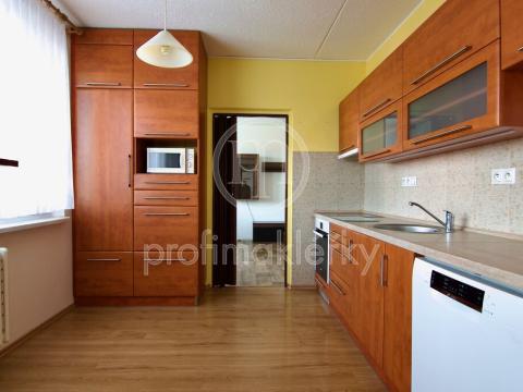 Prodej bytu 3+1, Moravský Krumlov, Sídliště, 61 m2 | Vitio.cz